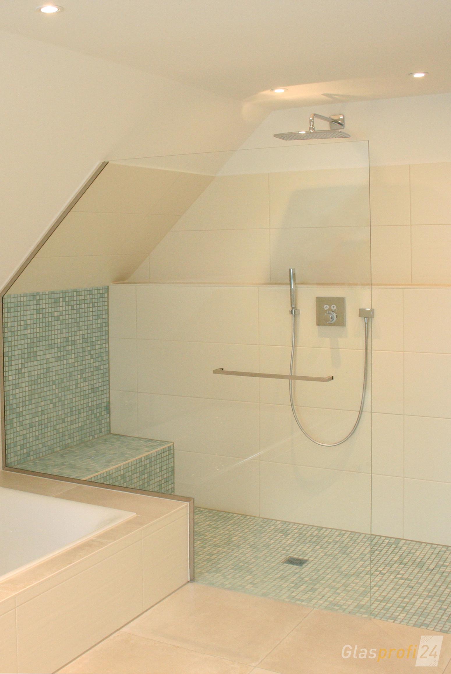 Walk-In Dusche Duschwand